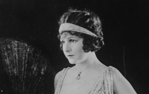 The History of Fashion: From the 1900s to Today - Fashinnovation