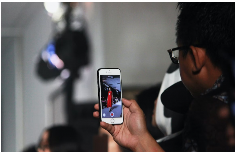 Virtual Runway: Is Digital The Future of Fashion Shows?