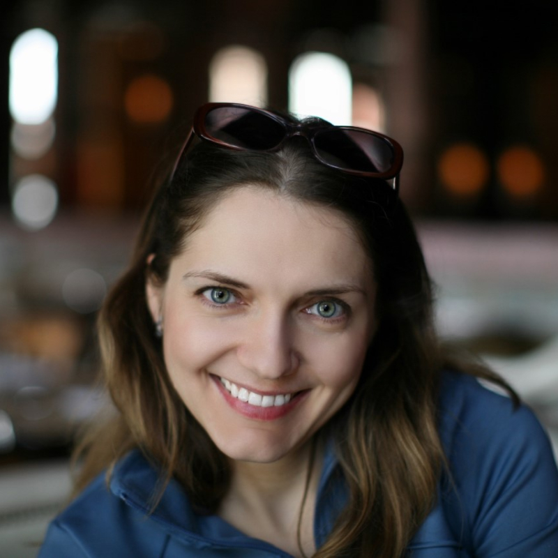 Julia Kisla - Fashinnovation
